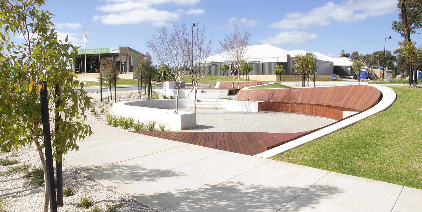 Curved seat is complete - Place Laboratory